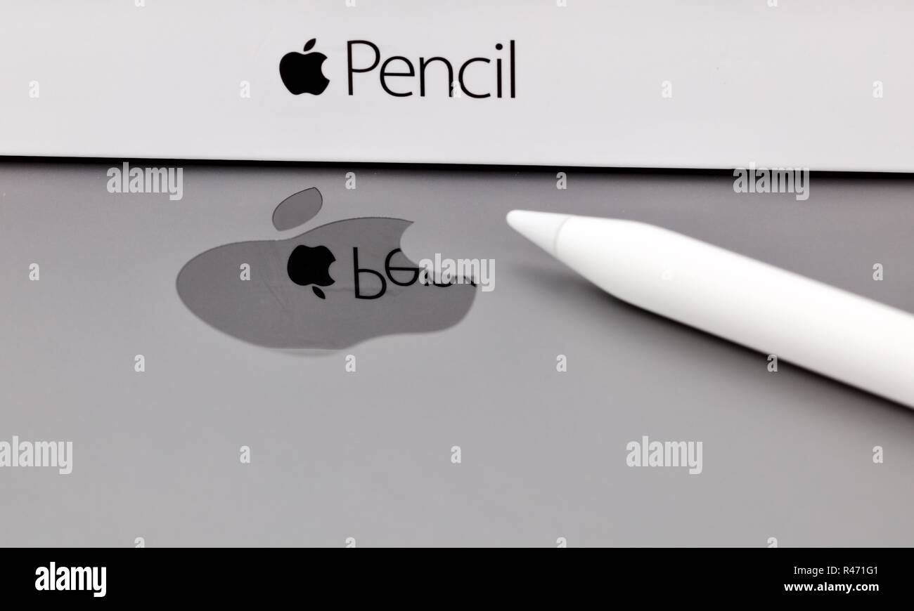 Apple pencil hi-res stock photography and images - Alamy