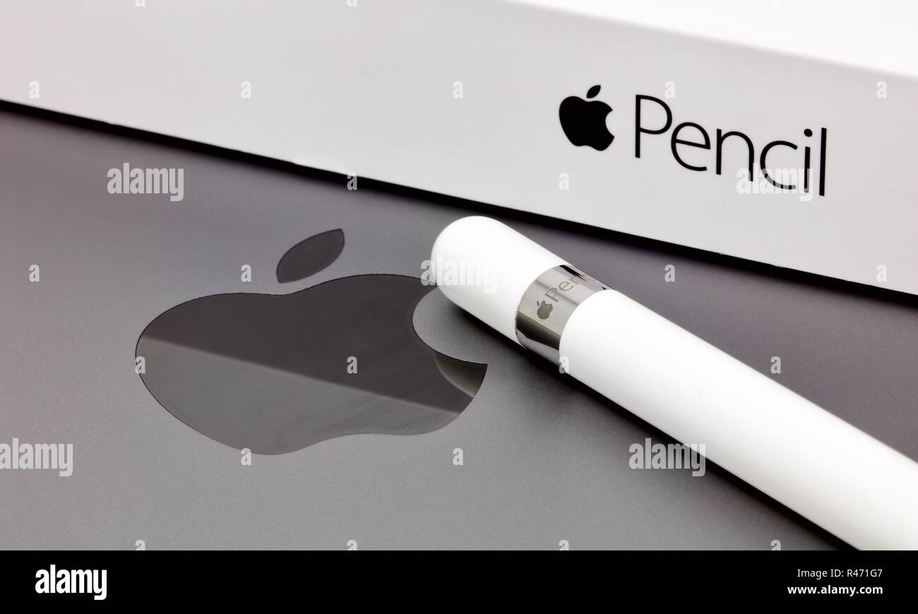 Apple pencil hi-res stock photography and images - Alamy