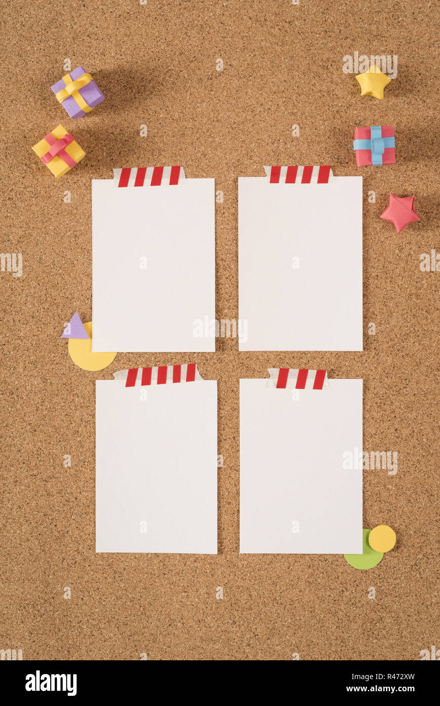 Paper note template empty cork board office school Stock Photo - Alamy