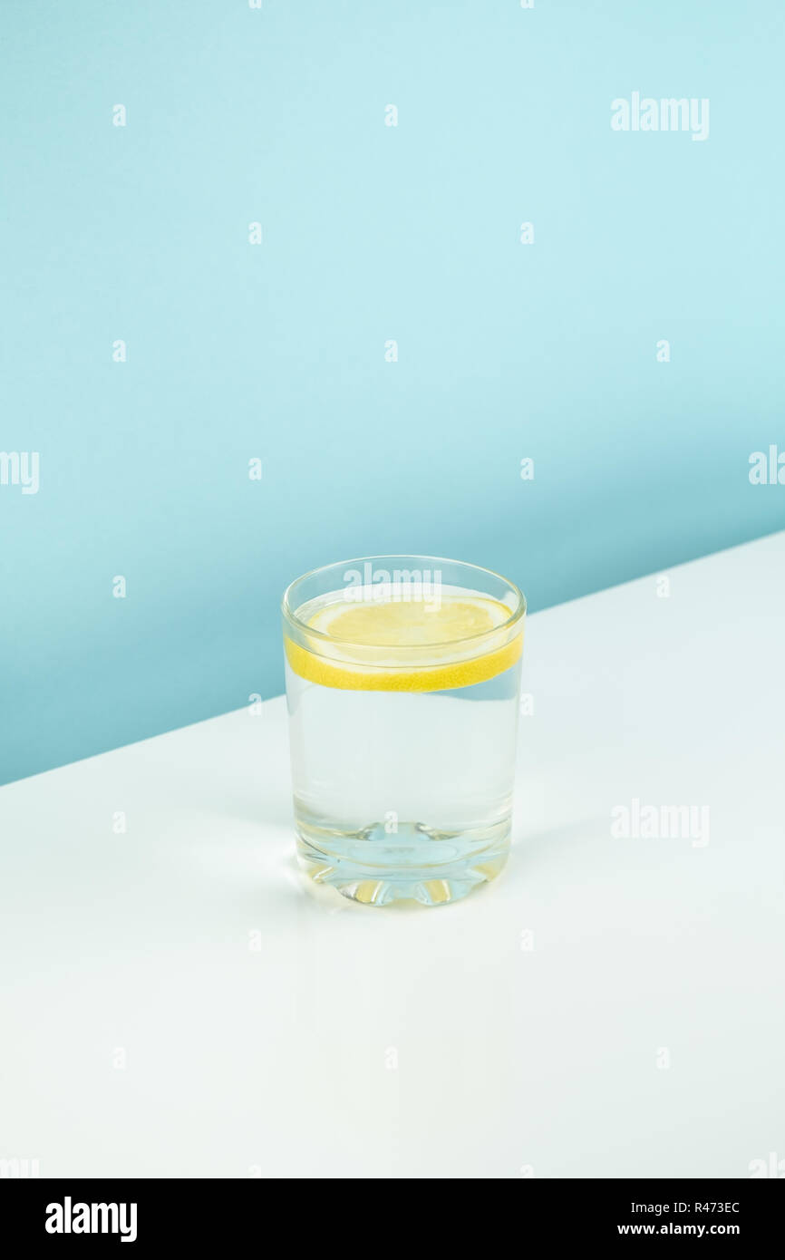 Tonic water in a glass hi-res stock photography and images - Alamy