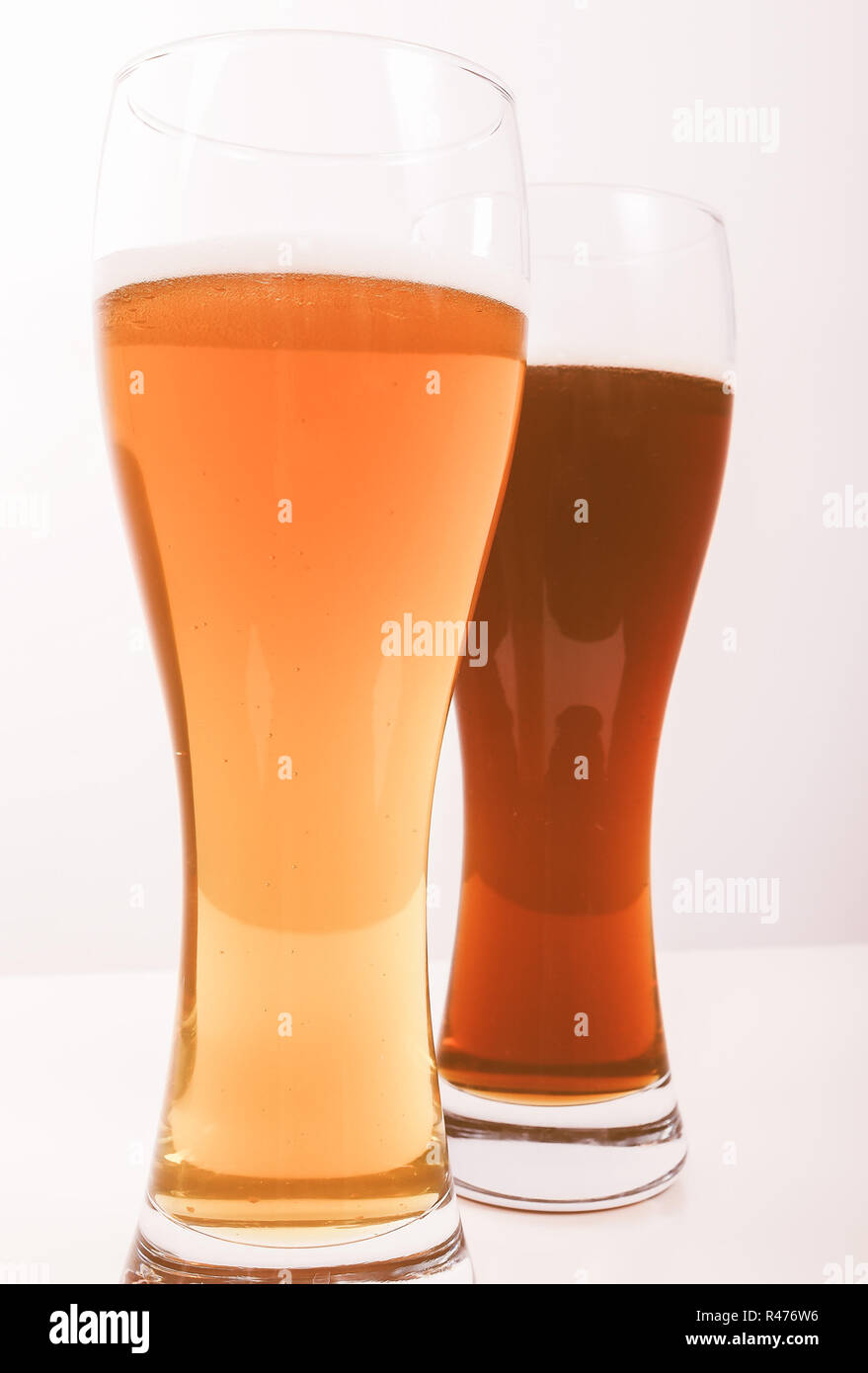 Retro looking pint beer hi-res stock photography and images - Alamy