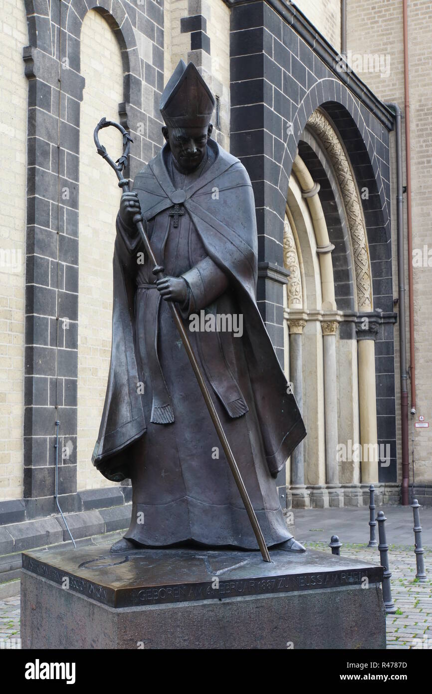 monument cardinal joseph frings,archbishop of cologne Stock Photo - Alamy