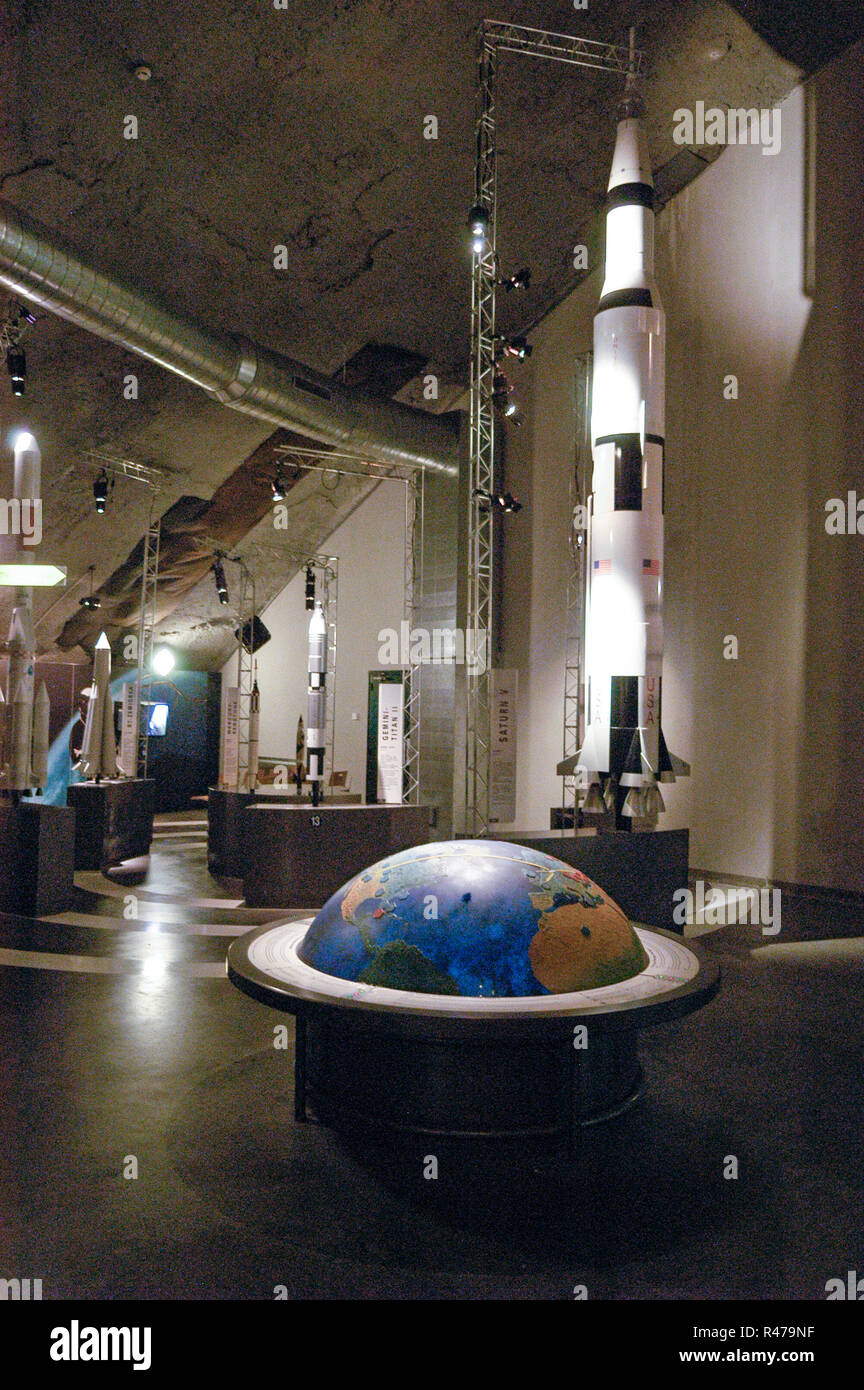 Nasa Rocket Scientists Building