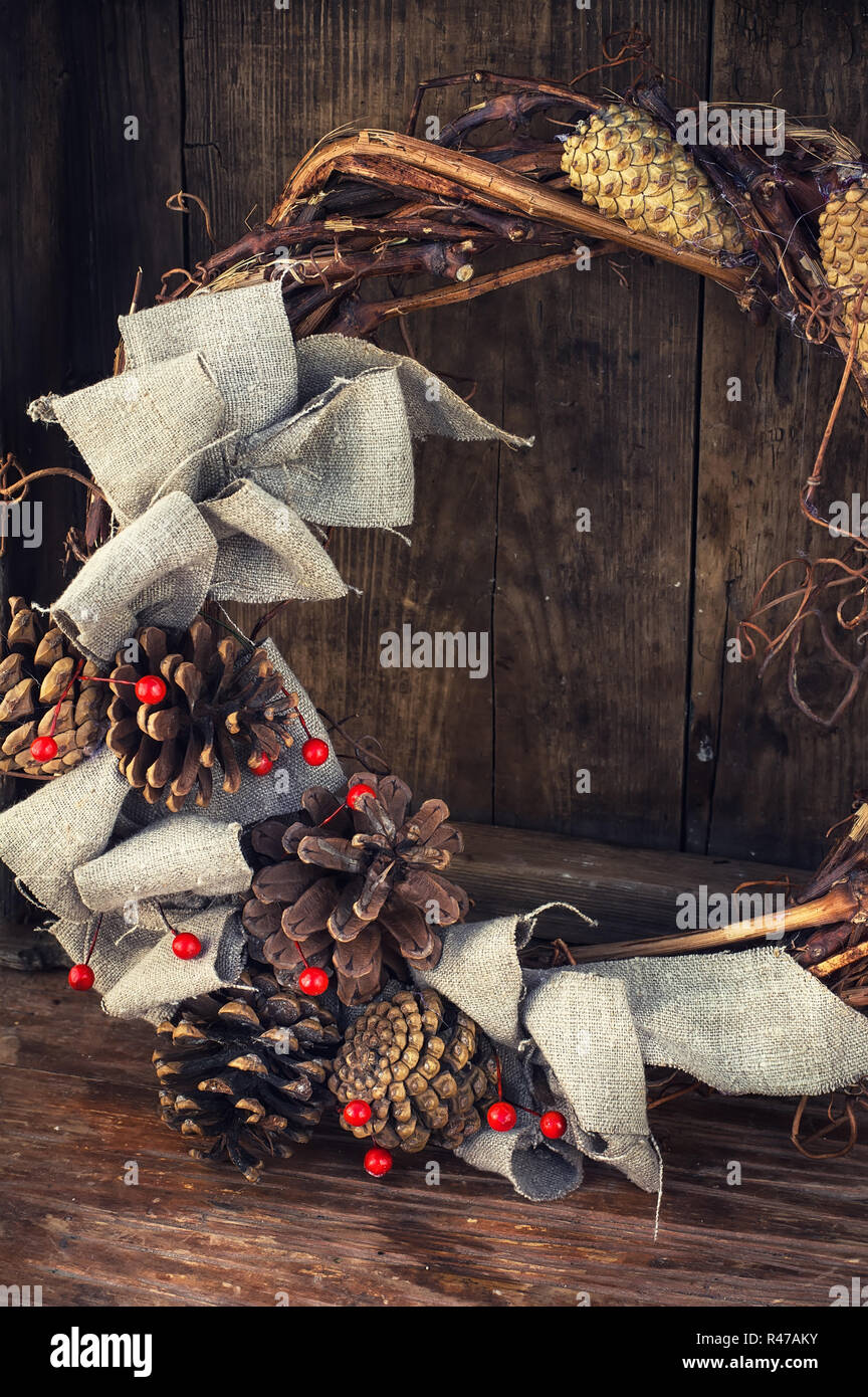 Cedar wood bow hi-res stock photography and images - Alamy