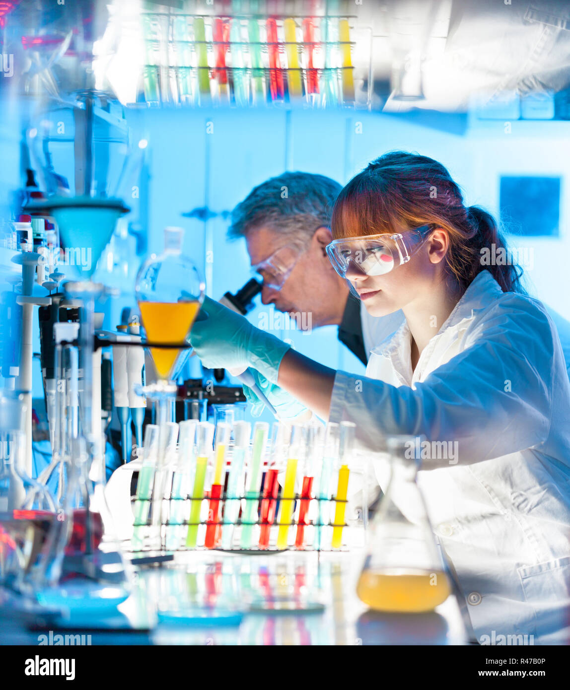 Health care professionals in lab Stock Photo - Alamy