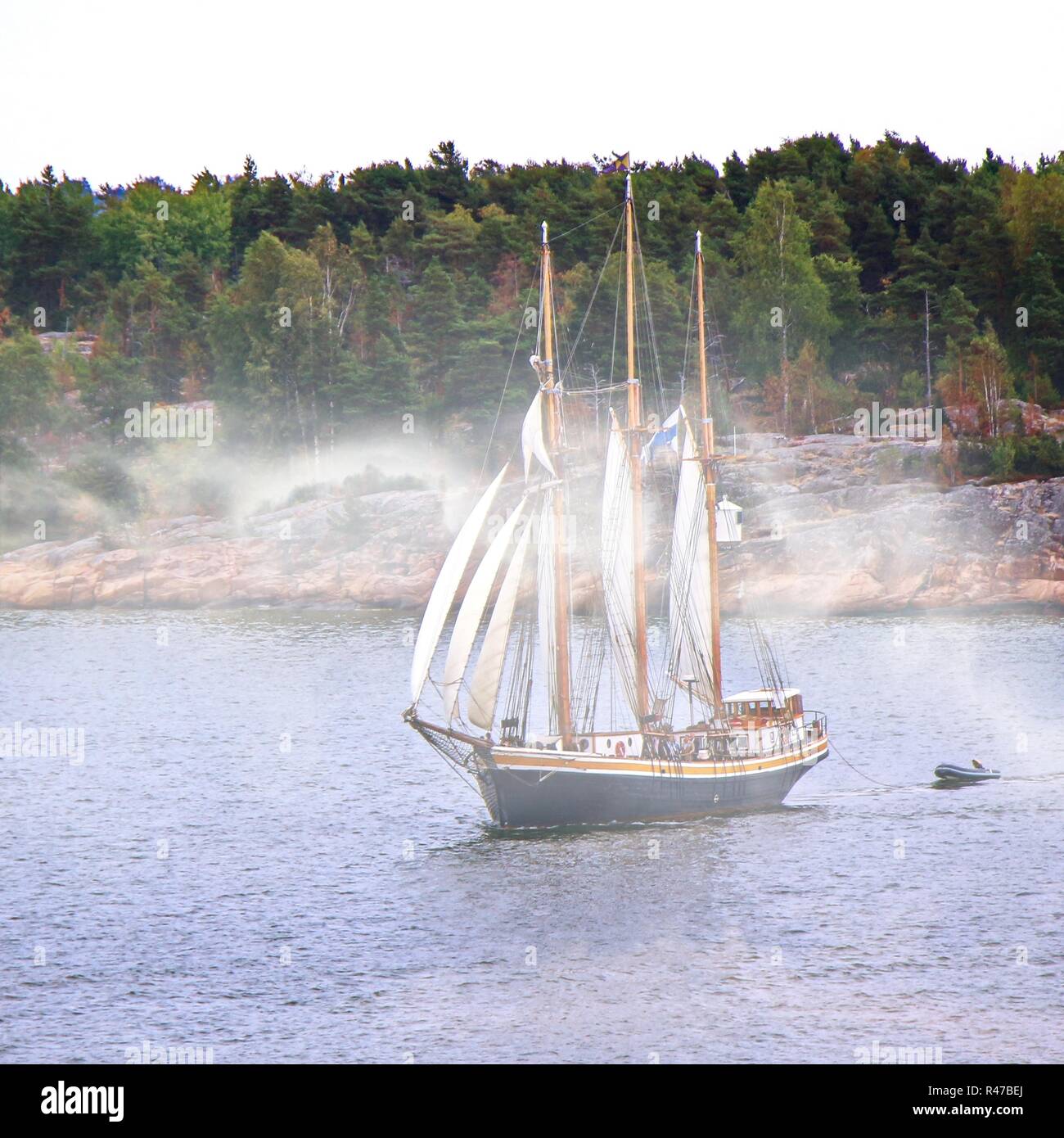 Old sailing ship paintings hi-res stock photography and images - Alamy