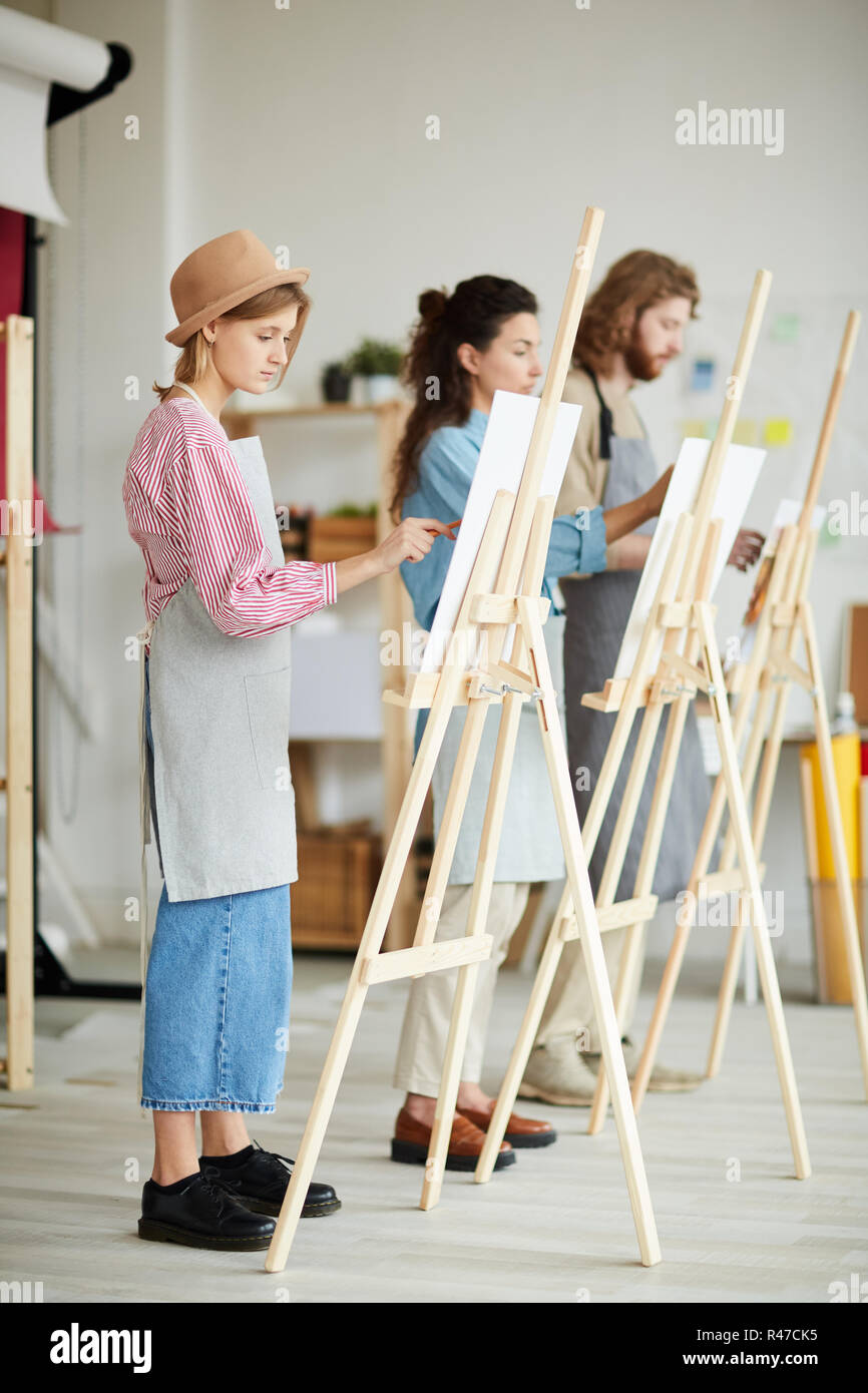 Individual artist hi-res stock photography and images - Alamy