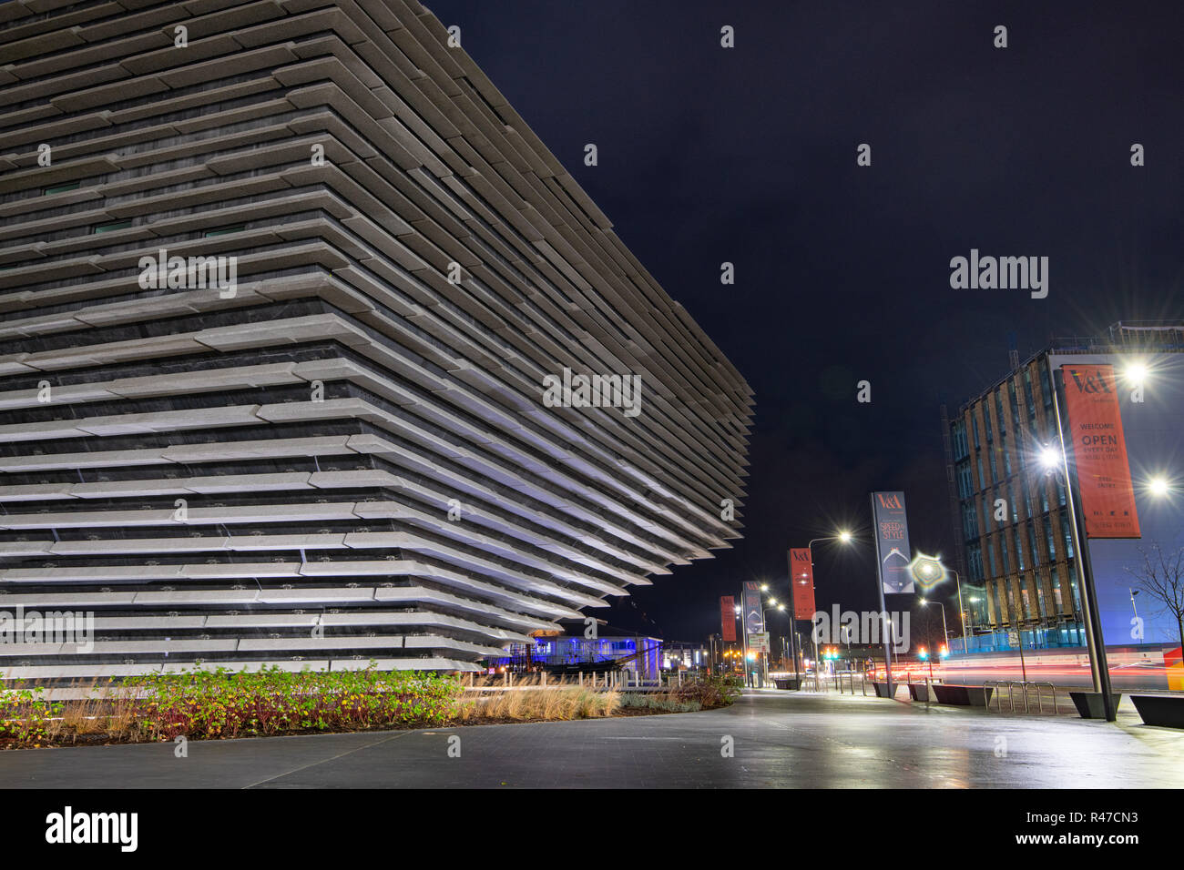 Dundee at night hi-res stock photography and images - Alamy