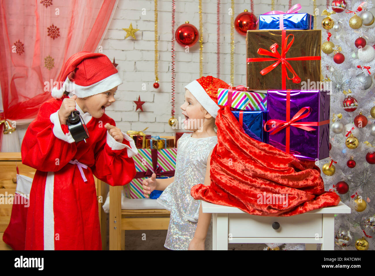 Santa assistant hi-res stock photography and images - Alamy