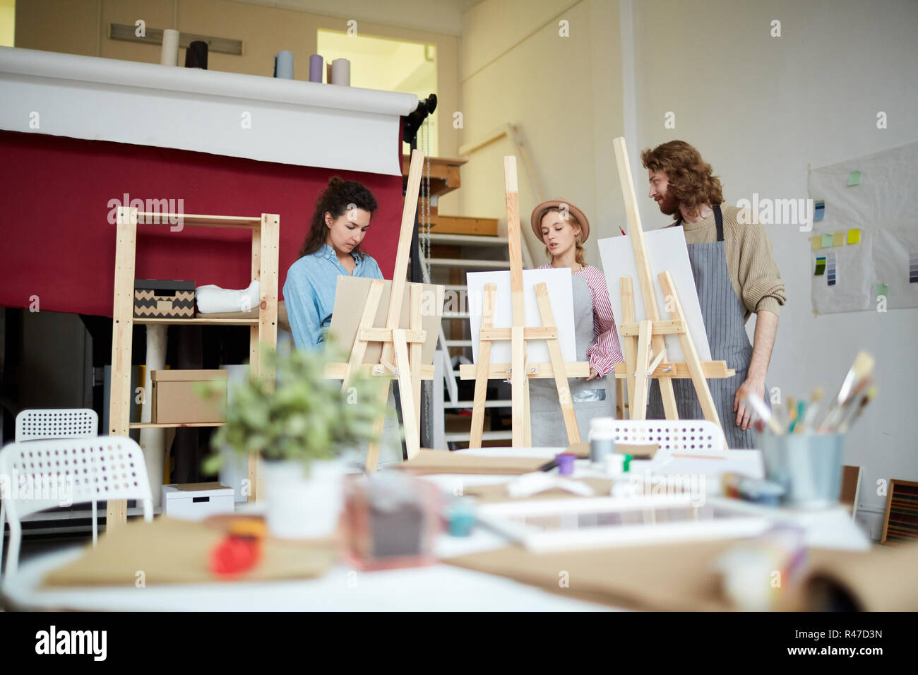 Creative art process hi-res stock photography and images - Alamy