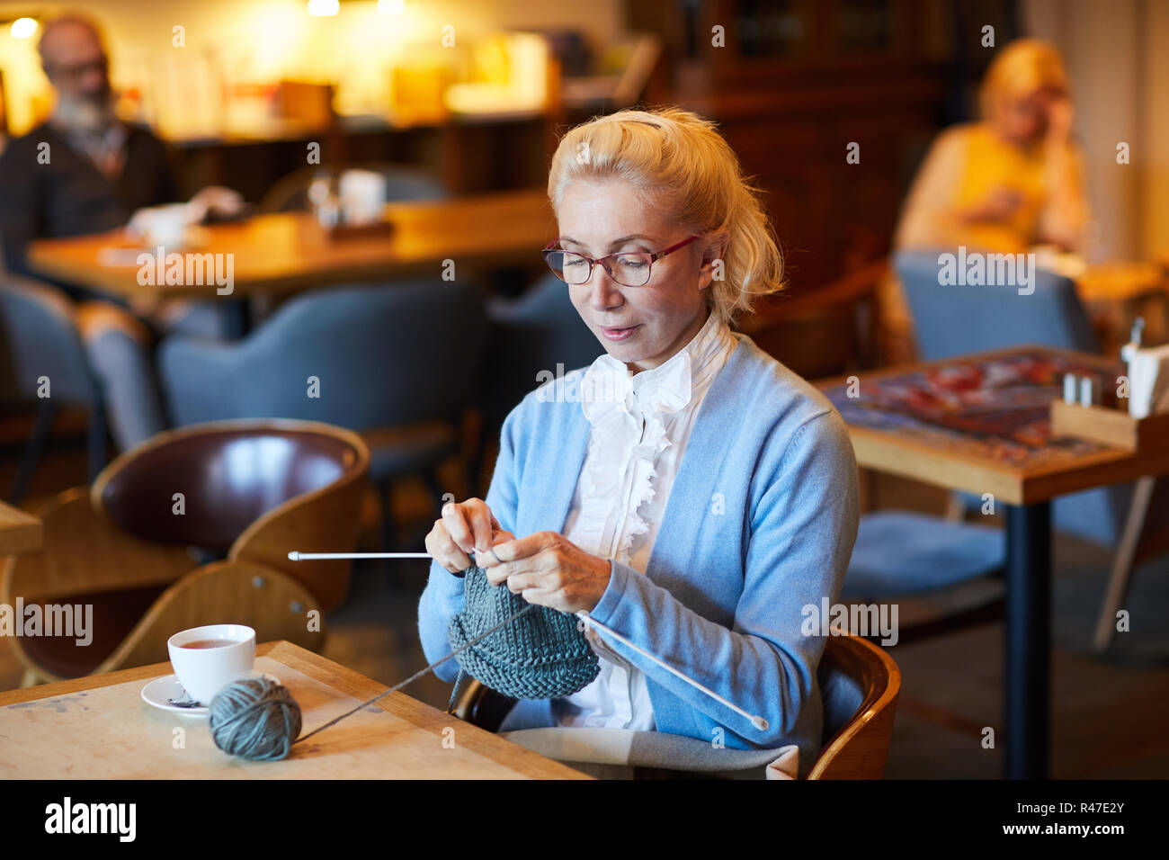 Knitting from wool Stock Photo - Alamy