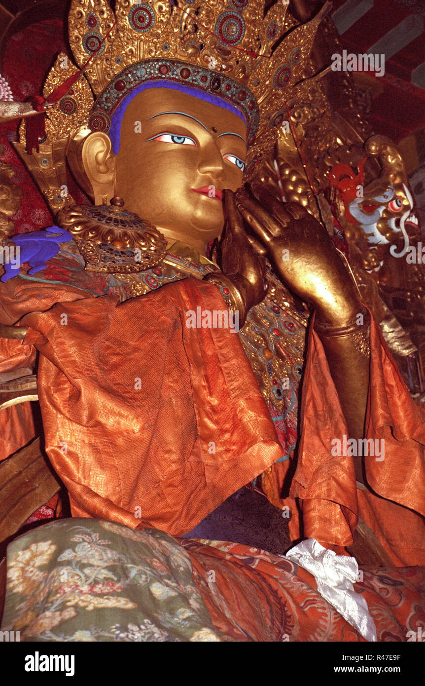 Jokhang statue hi-res stock photography and images - Alamy