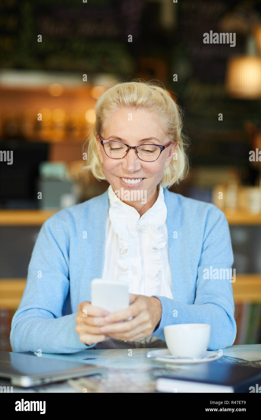 Break cafeteria hi-res stock photography and images - Alamy