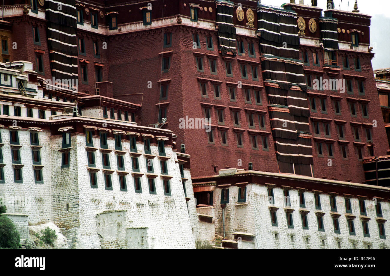 Tibet, Lhasa: Potala Palast. - 15.05.1998 Stock Photo - Alamy