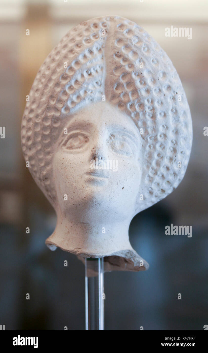 Roman mythology sculpture woman hi-res stock photography and images - Alamy