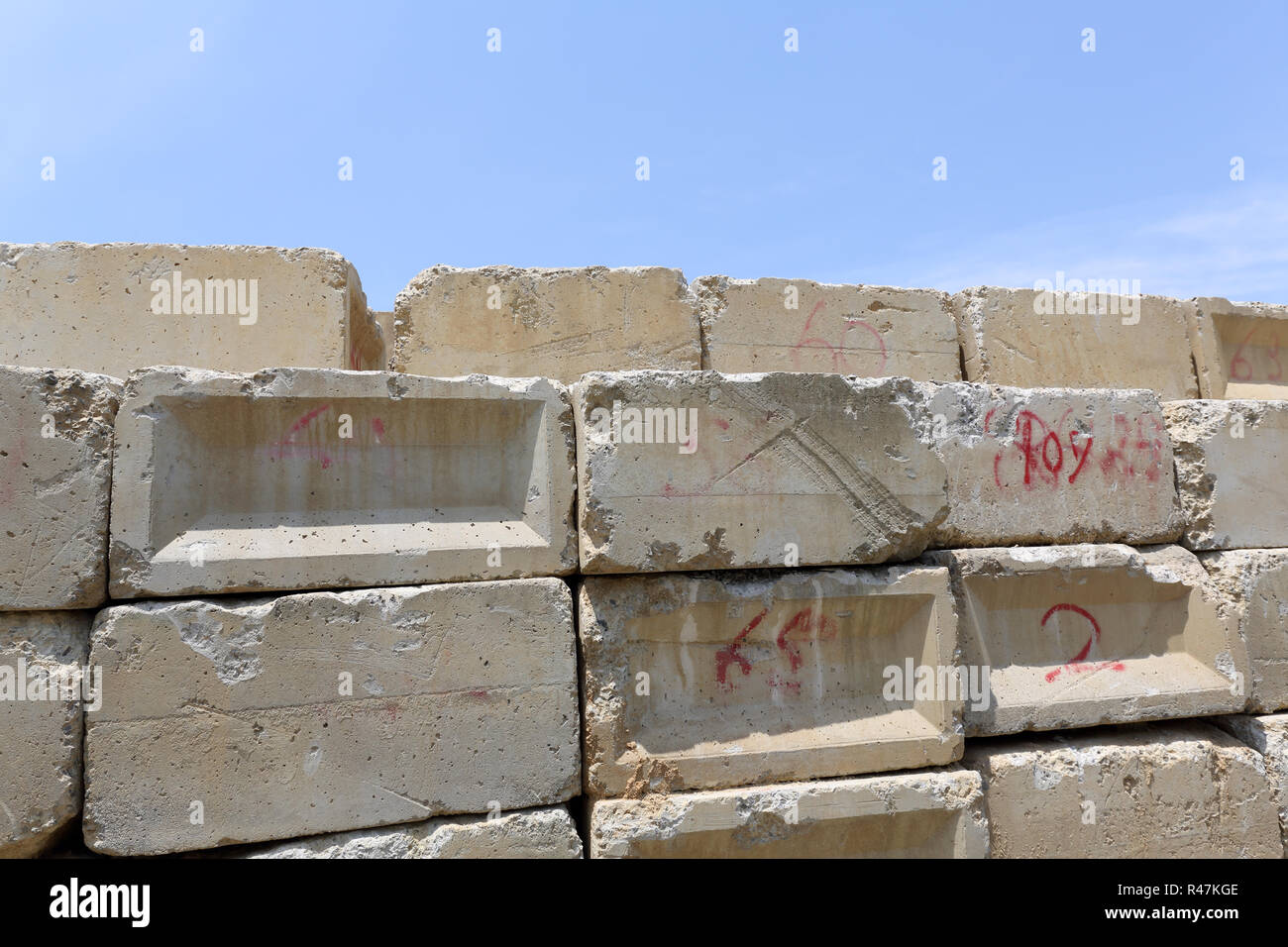 Old concrete blocks hi-res stock photography and images - Alamy