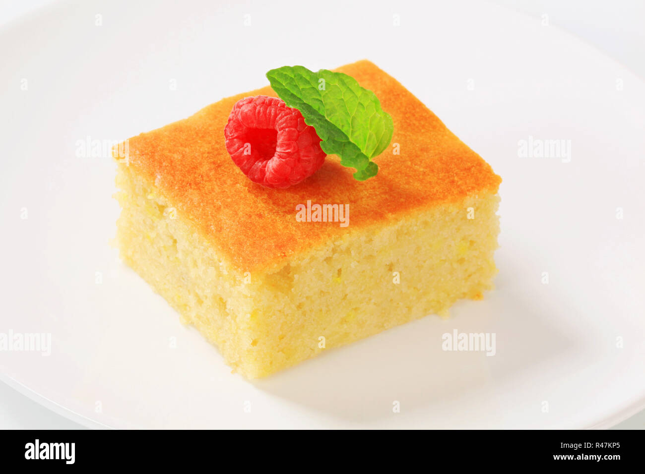Lemon sponge cake Stock Photo - Alamy