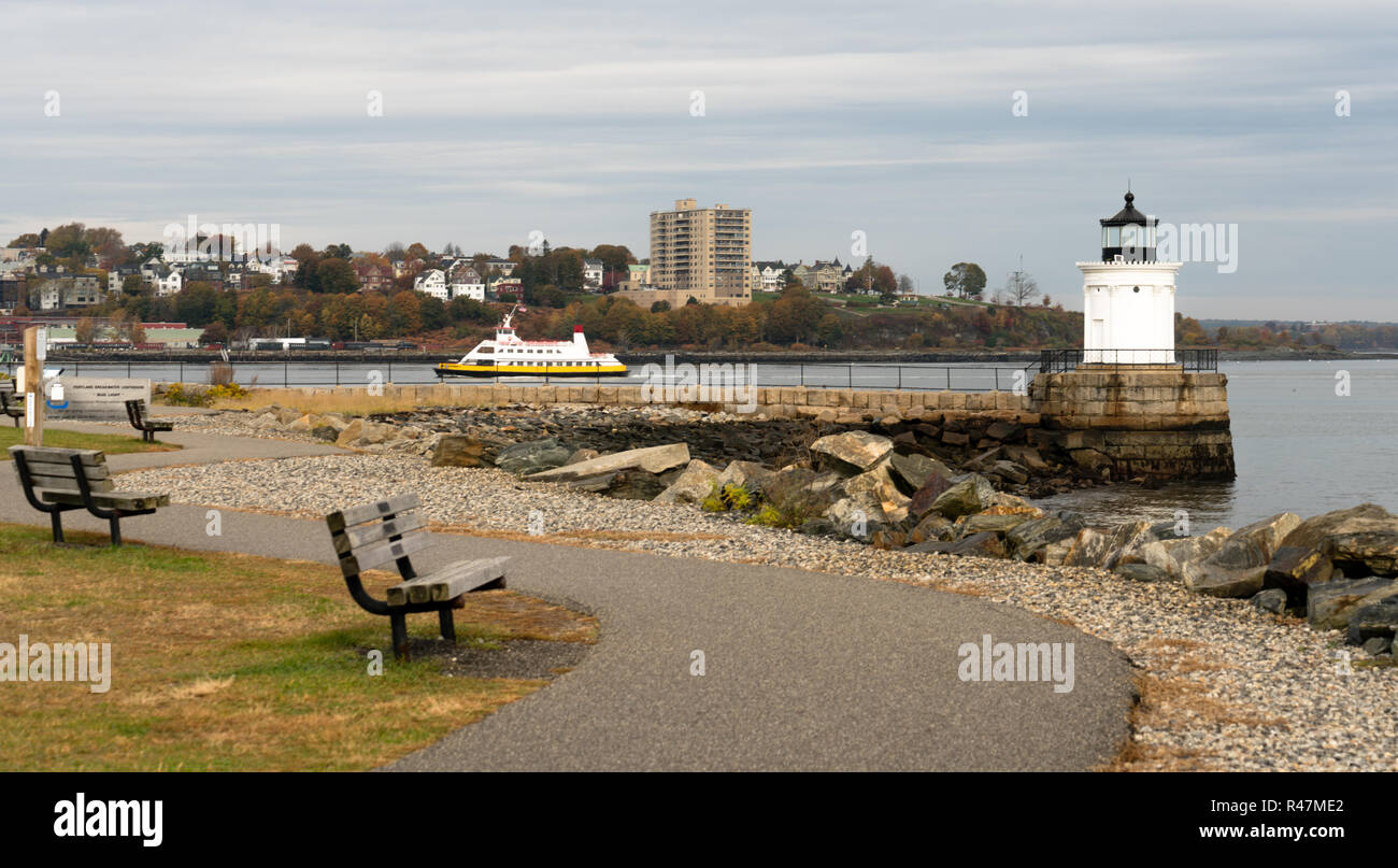 New york to portland hi-res stock photography and images - Alamy