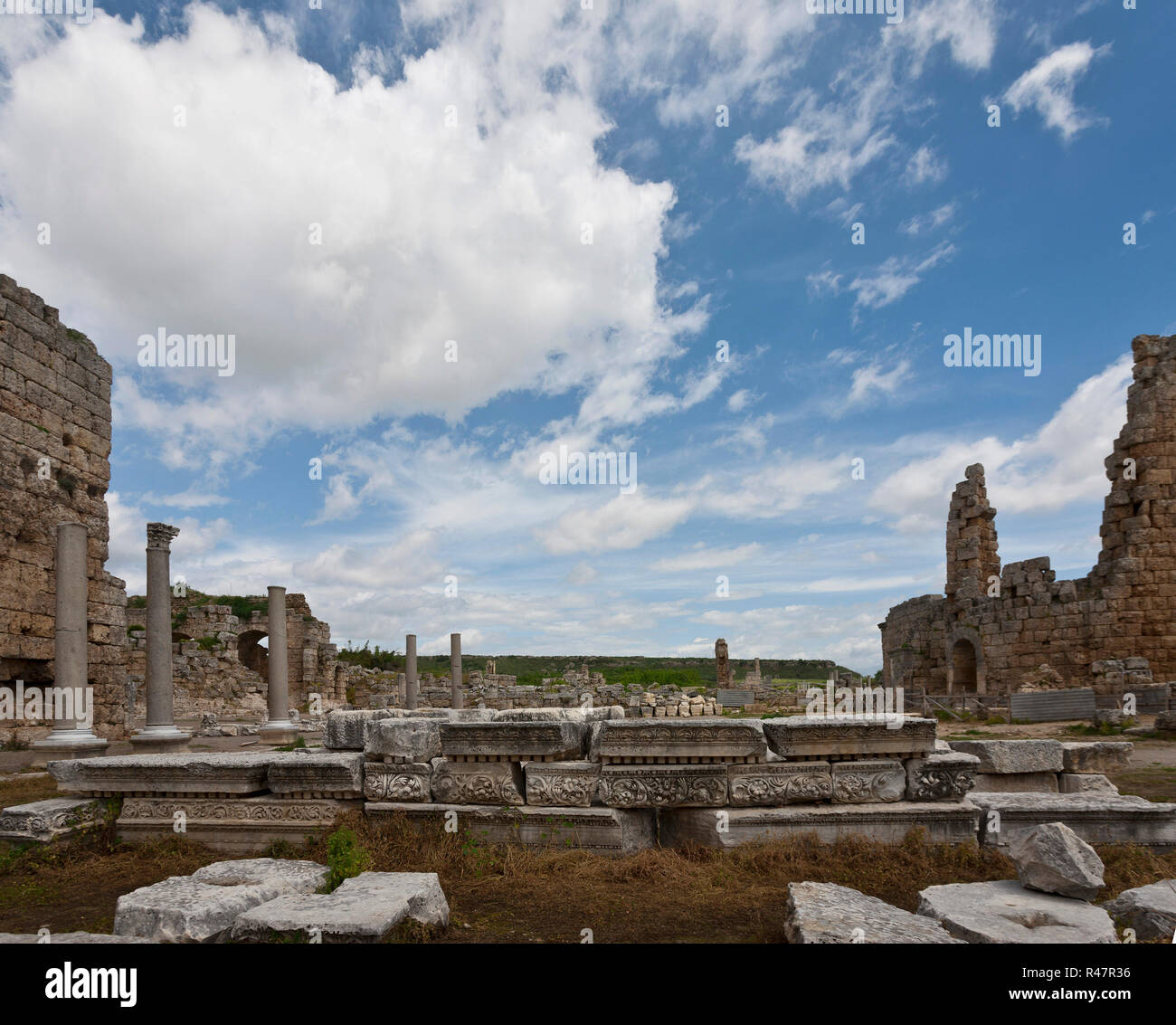 Perge gates hi-res stock photography and images - Alamy