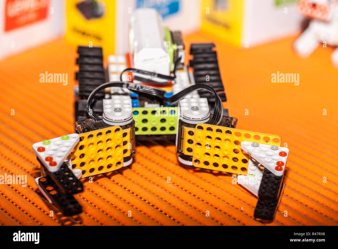 small toy robot Stock Photo - Alamy