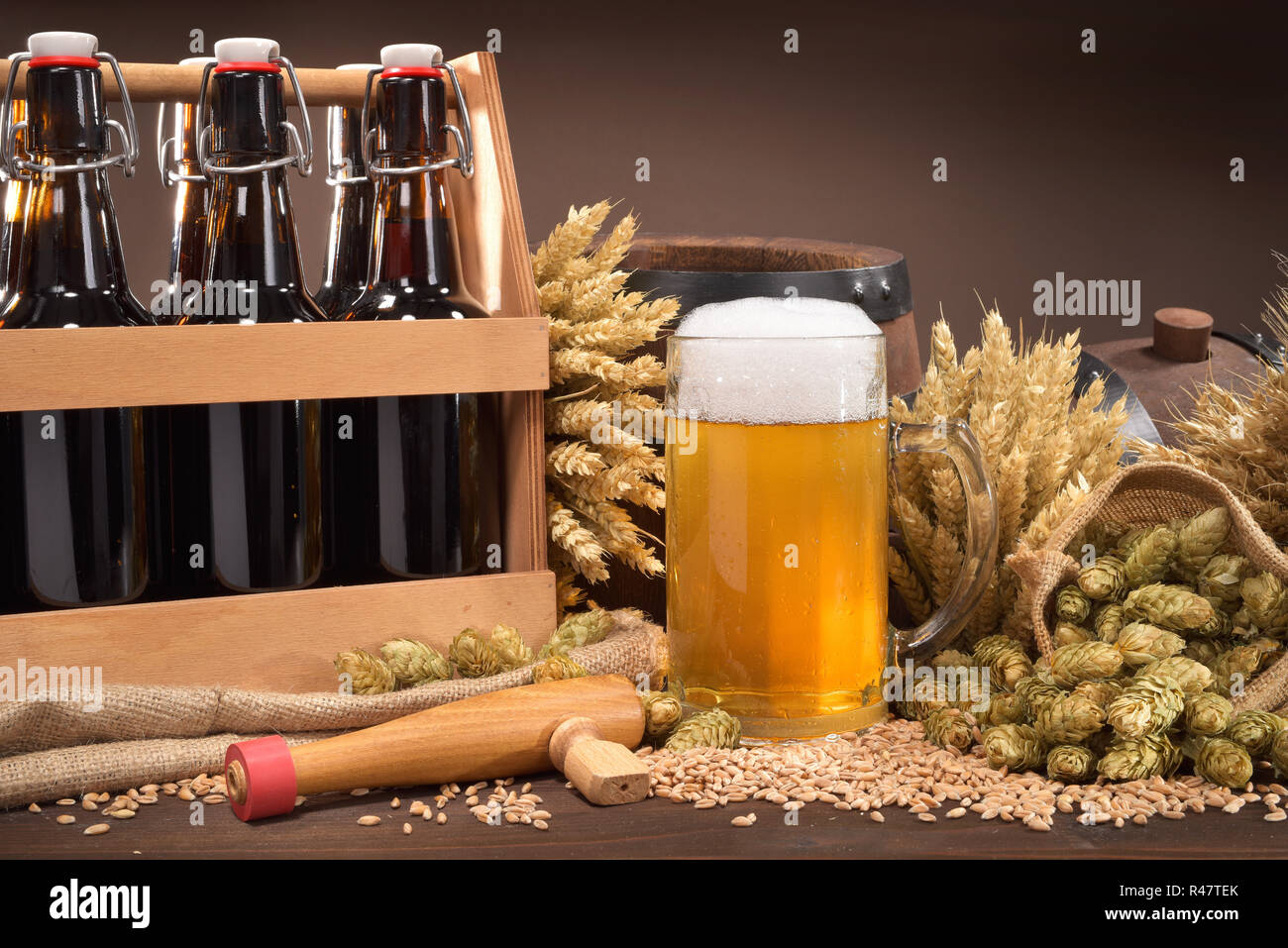 Bierkasten hi-res stock photography and images - Alamy