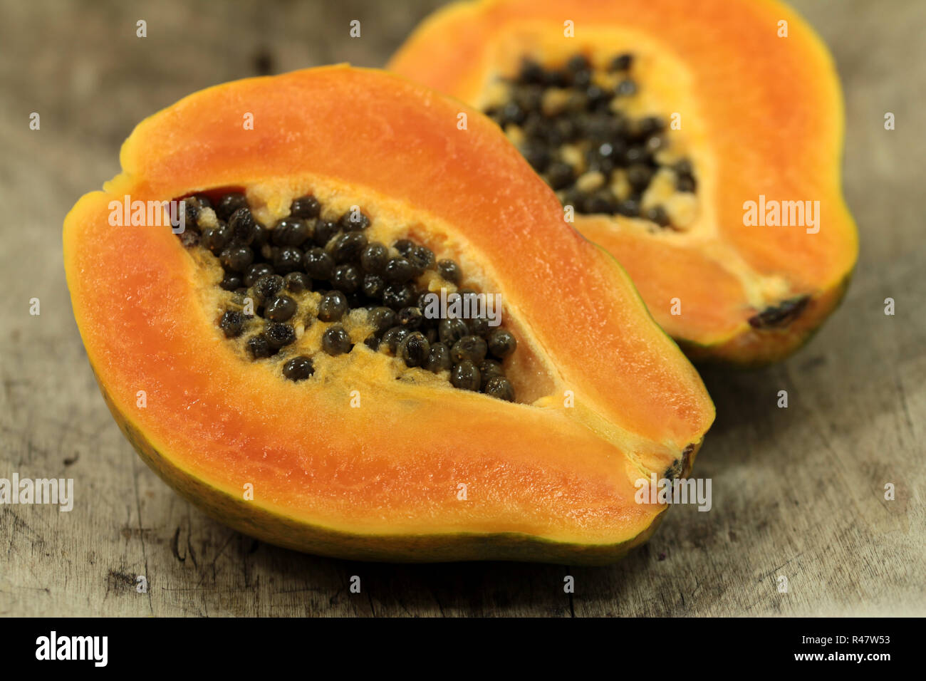 Melonenbaum papayabaum hi-res stock photography and images - Alamy