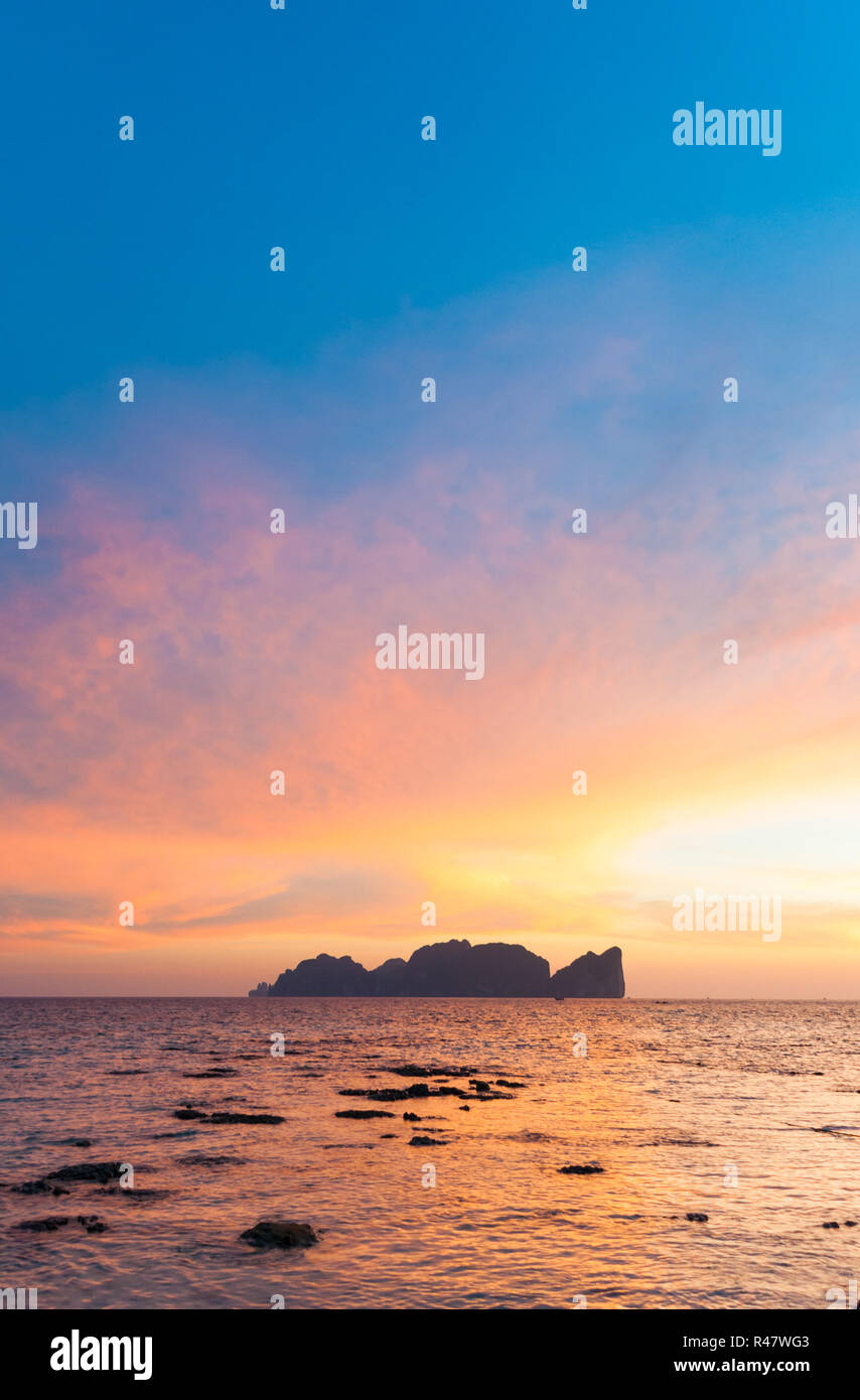 Phi-Phi Lee island in colorful romantic sunset Stock Photo - Alamy