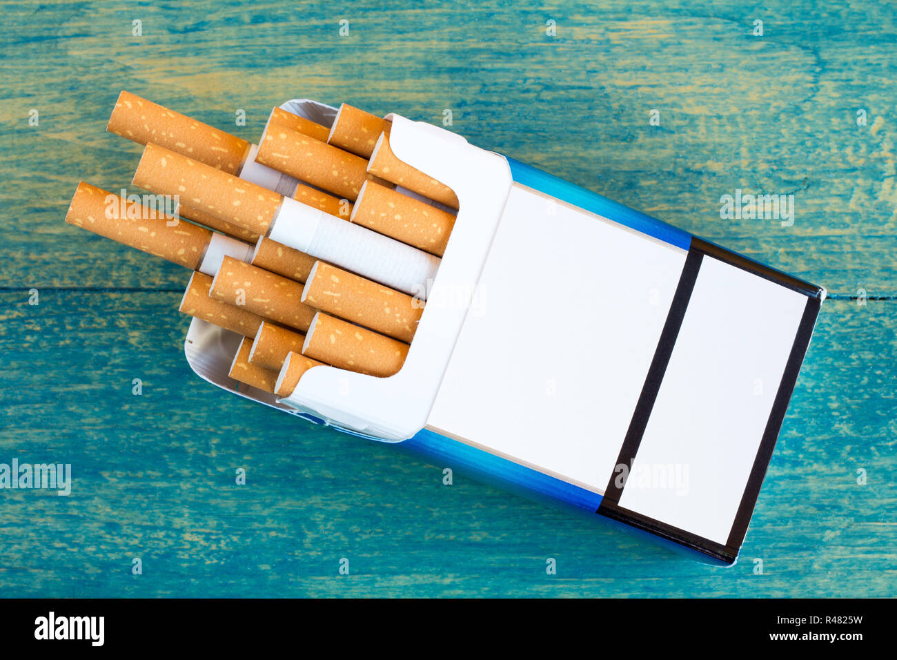 Pack of cigarettes with the filter Stock Photo - Alamy