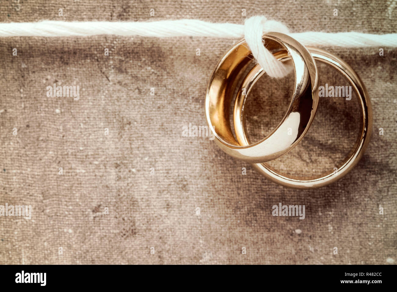 Rope rings hi-res stock photography and images - Alamy