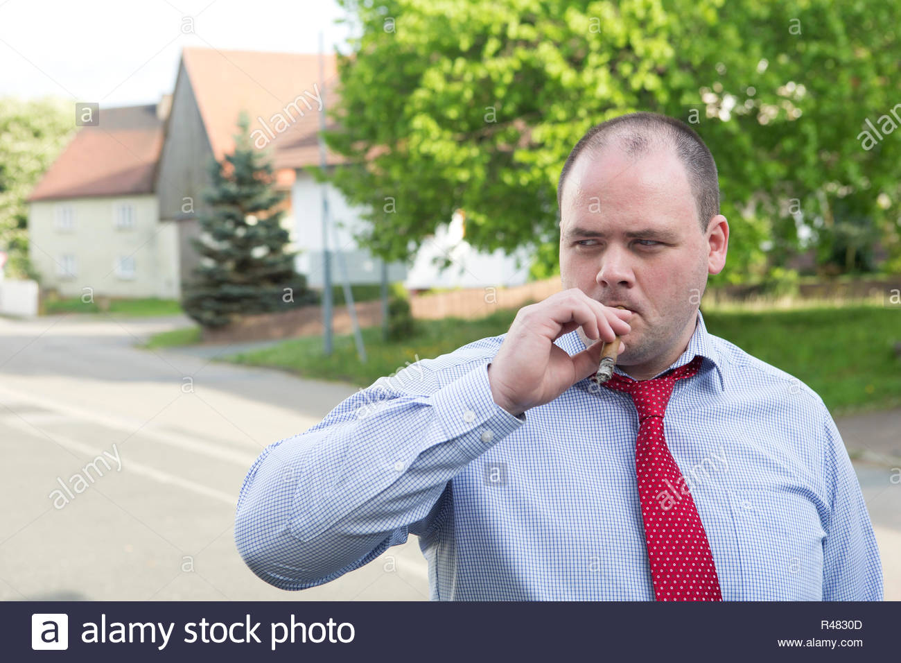 Obese Man Smoking Stock Photos & Obese Man Smoking Stock Images - Alamy