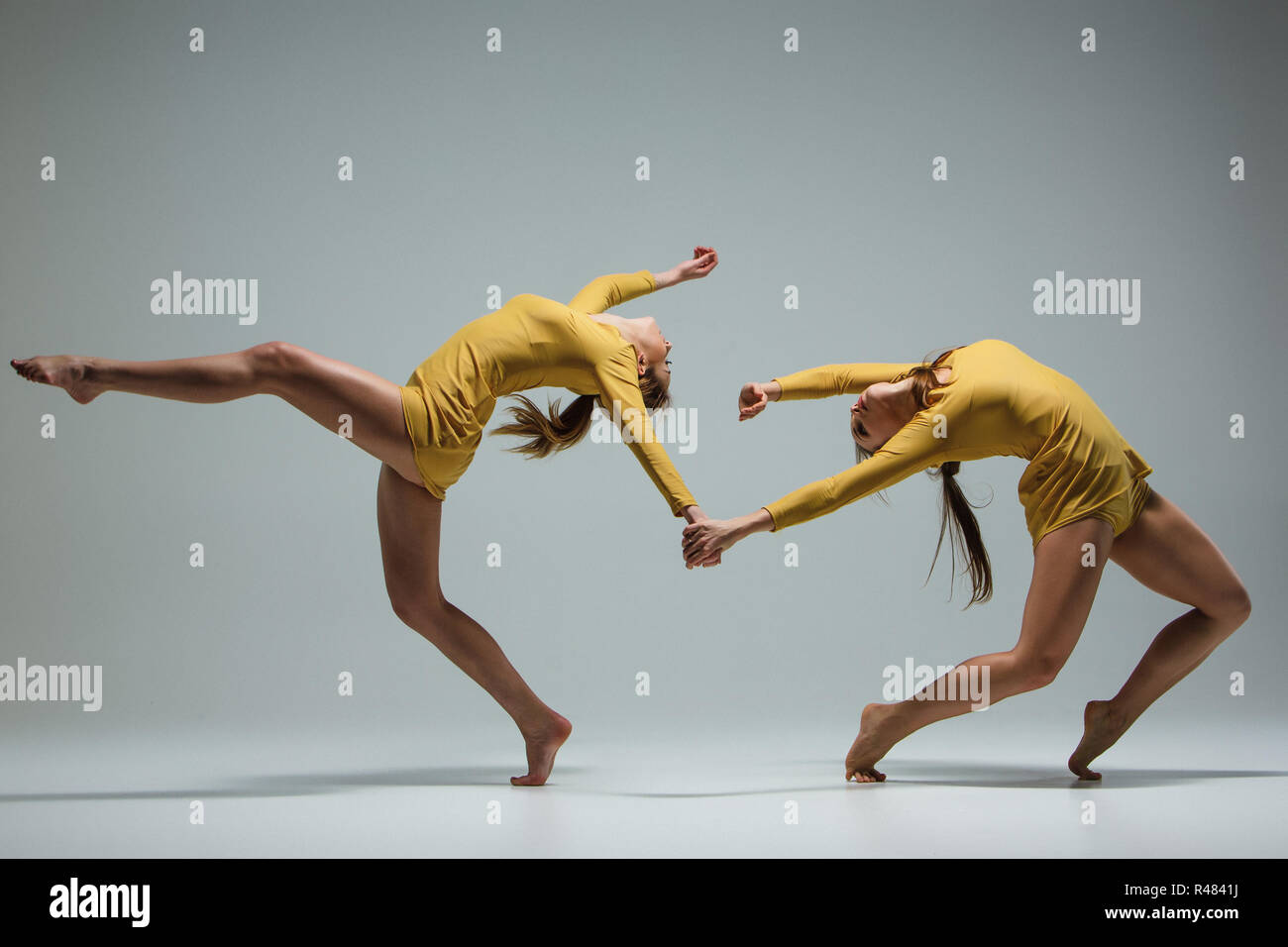 The two modern ballet dancers Stock Photo - Alamy
