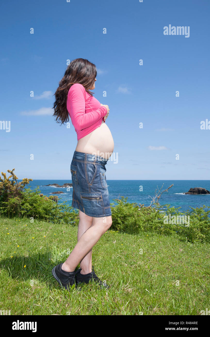 Paunch hi-res stock photography and images - Alamy