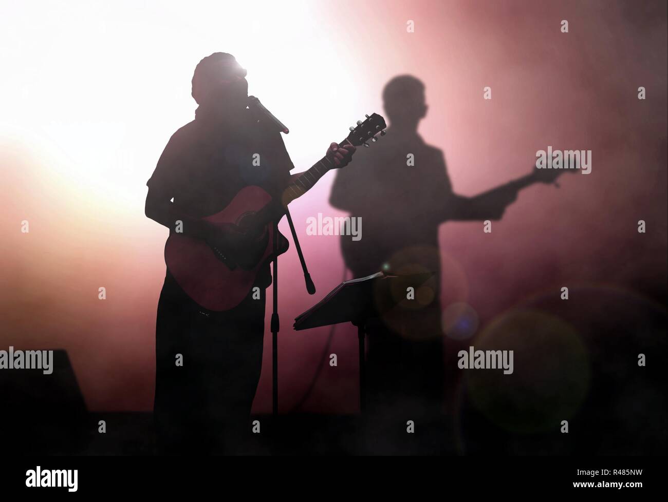 Person under spotlight on stage hi-res stock photography and images - Alamy