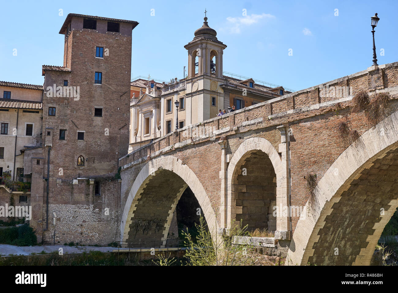 Bridge in mediterranean style Stock Photo - Alamy