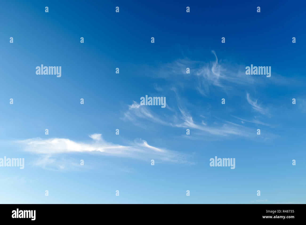 Thick cirrus hi-res stock photography and images - Alamy