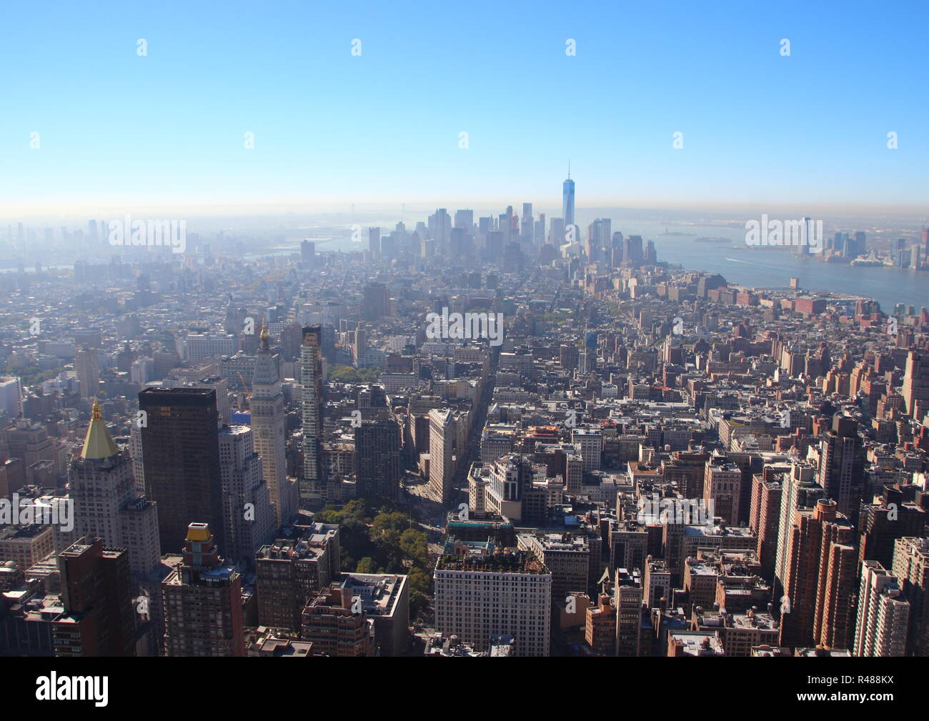 Manhattan New York Downtown Skyline in Morning Smog Stock Photo - Alamy