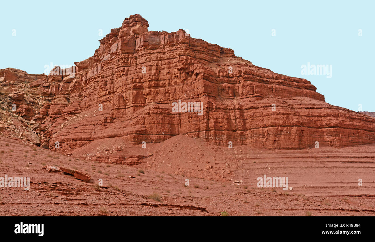 Red Rock Escarpment in the Desert Stock Photo - Alamy