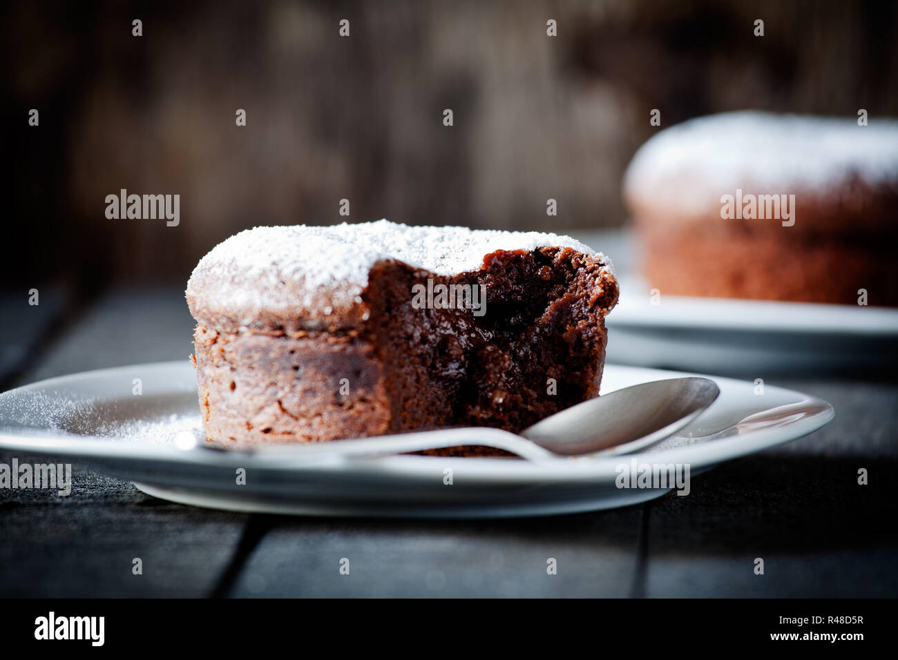 Mud cakes hi-res stock photography and images - Alamy