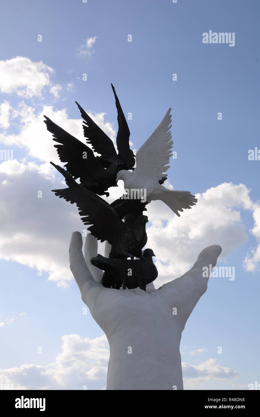 Turkey kusadasi hand peace sculpture hi-res stock photography and ...