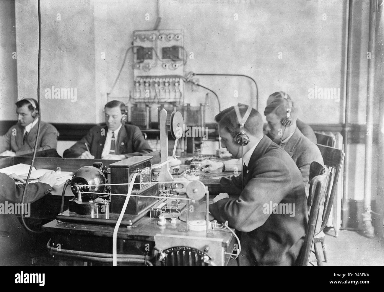 Marconi wireless telegraph hi-res stock photography and images - Alamy