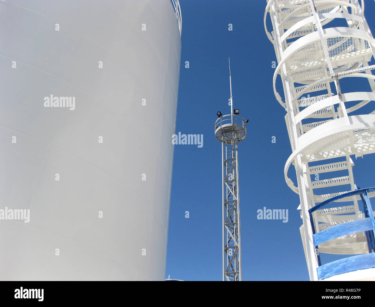 Water tower ladder climbing hi-res stock photography and images - Alamy