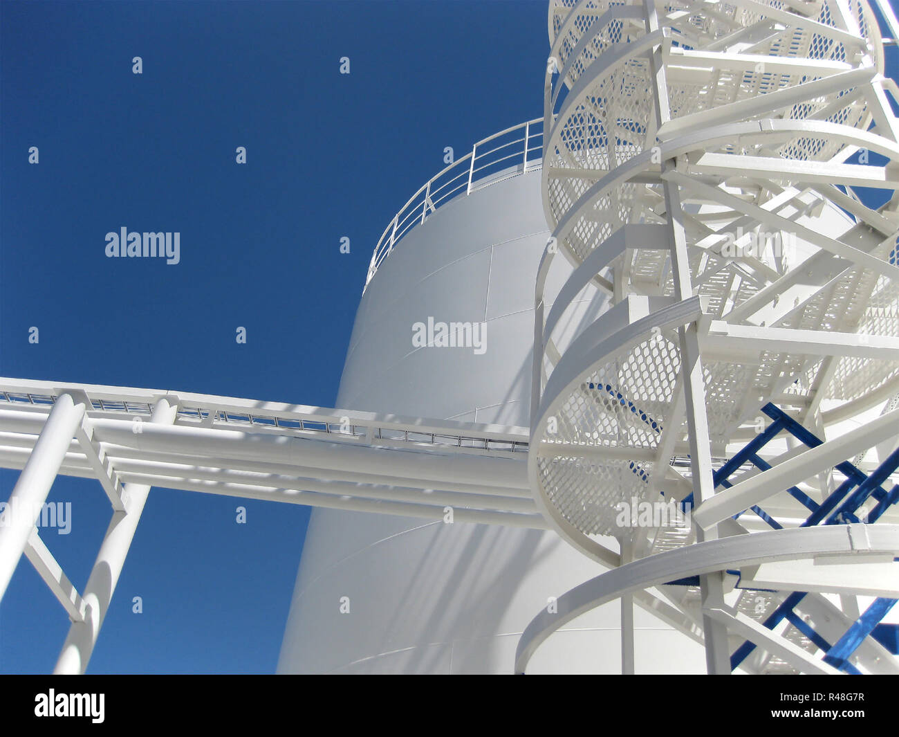 Water tower ladder climbing hi-res stock photography and images - Alamy