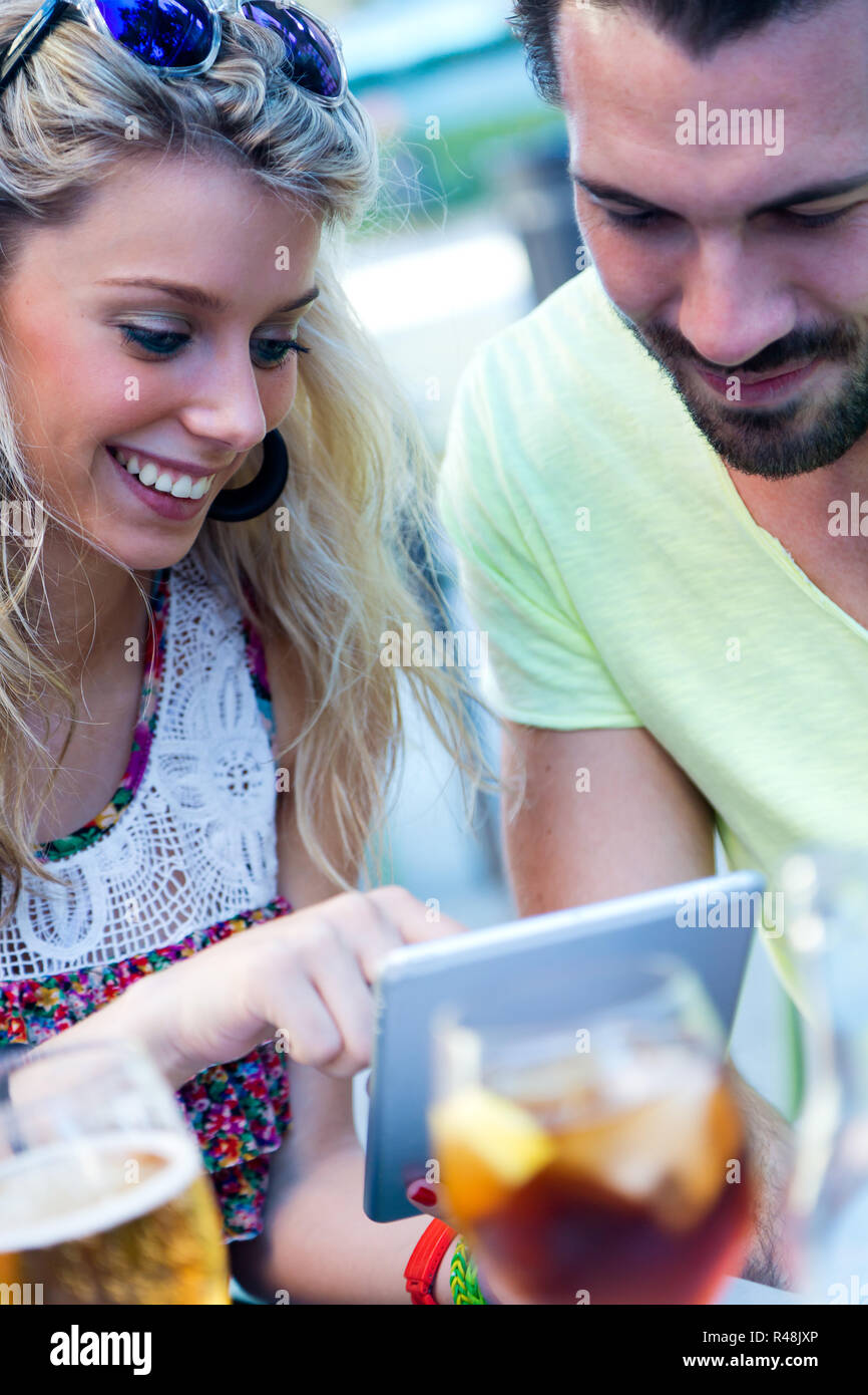 Students pub trendy hi-res stock photography and images - Alamy