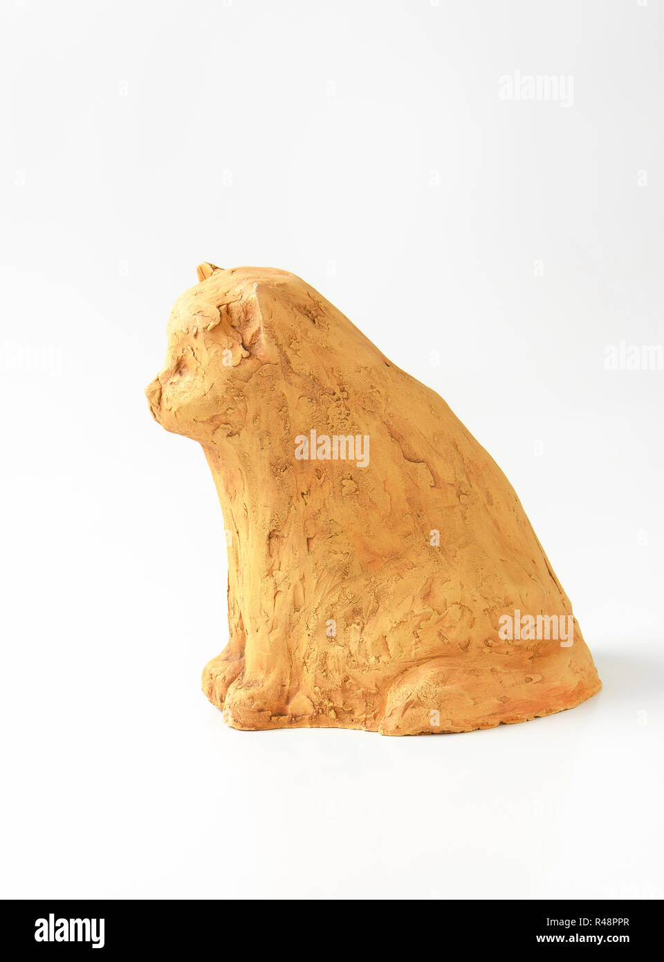 Handmade ceramic cat Stock Photo - Alamy