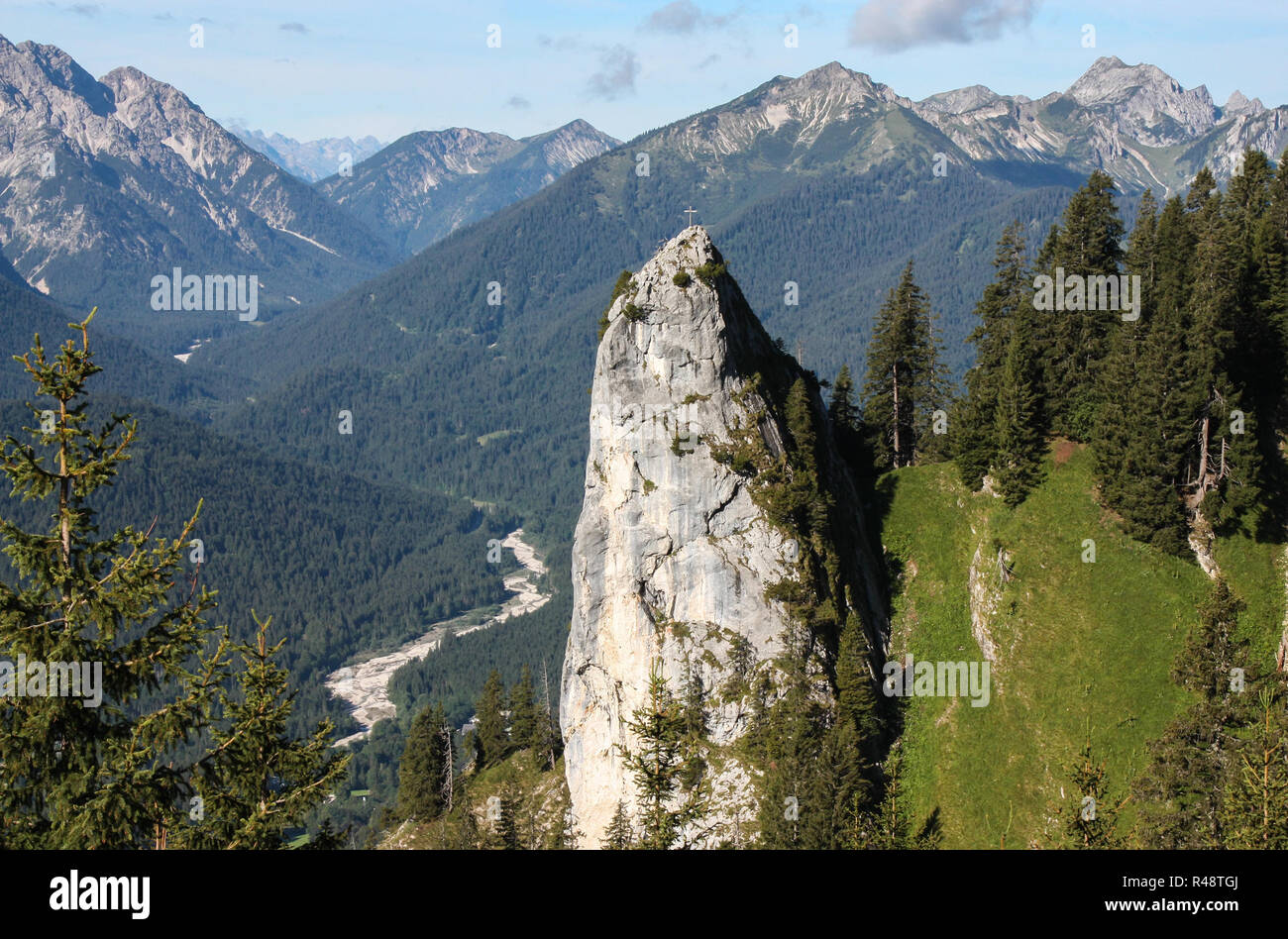 rock formations in the bavarian alps - outdoor experience and pure ...