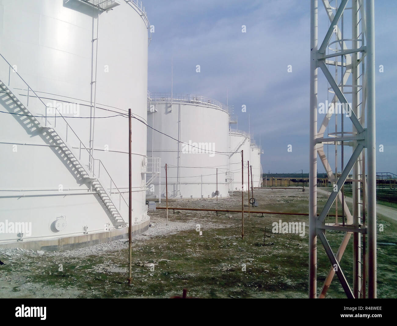 Storage tanks for petroleum products Stock Photo - Alamy