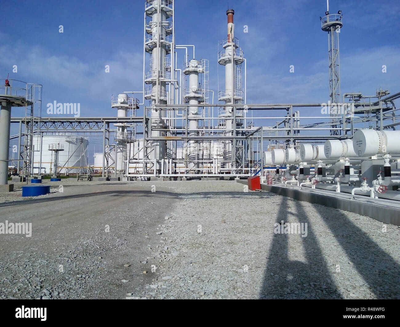 The oil refinery Stock Photo - Alamy