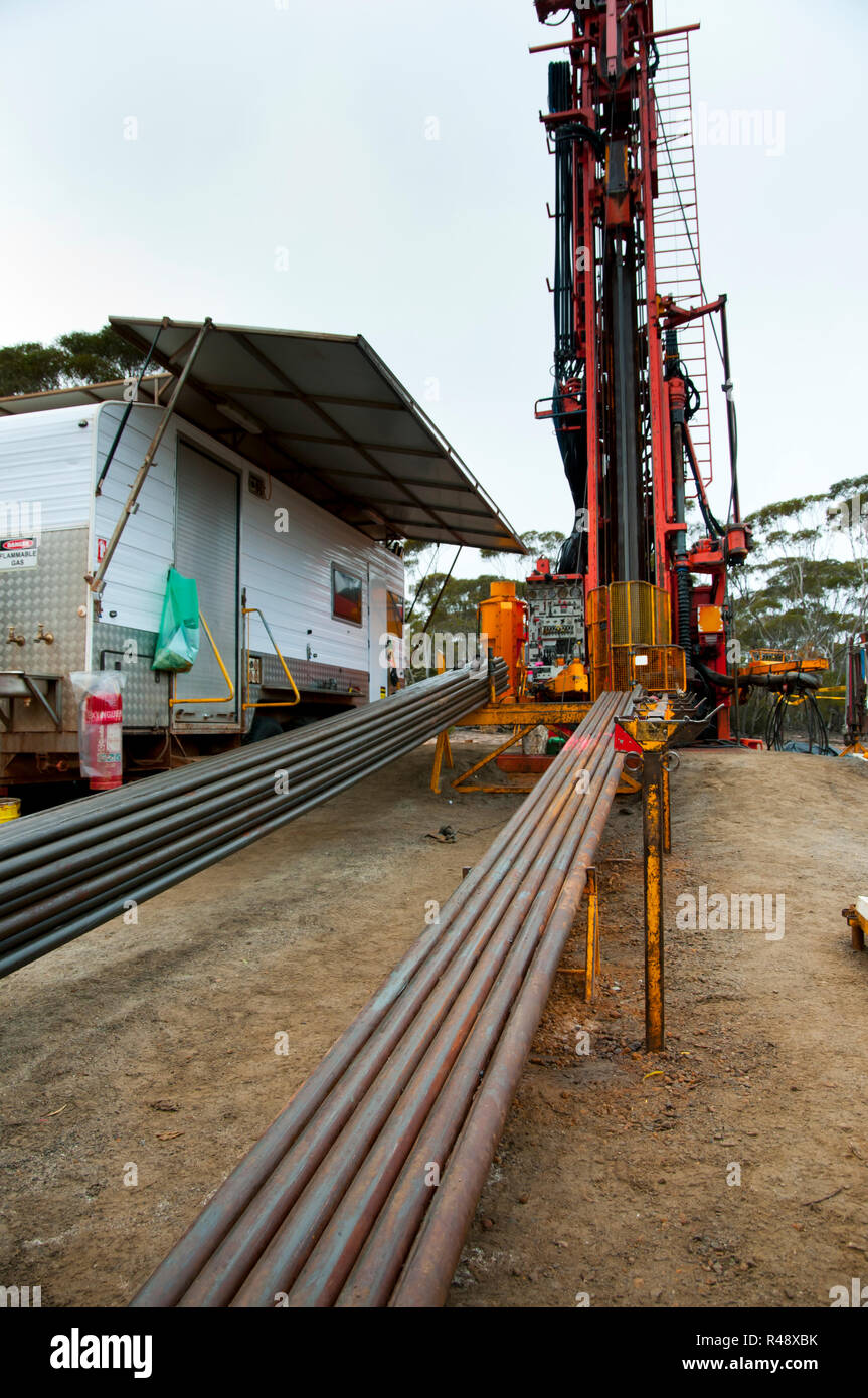 Offshore oil rig australia hi-res stock photography and images - Alamy