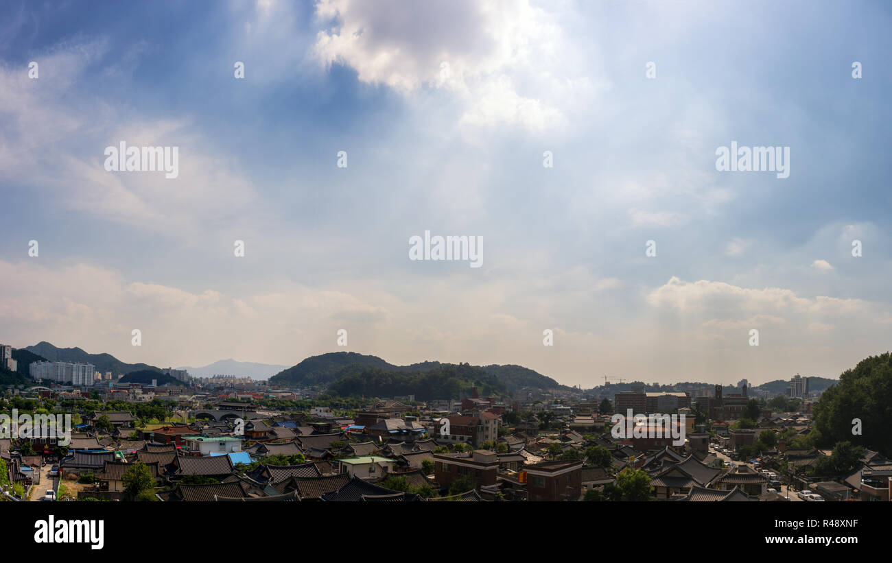 Korean traditional village jeonju hi-res stock photography and images ...