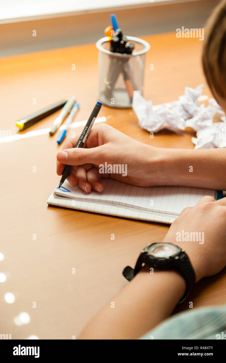 Student struggling with note taking Stock Photo - Alamy